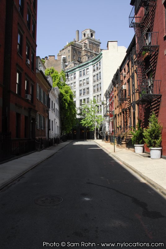Manhattan Alleys