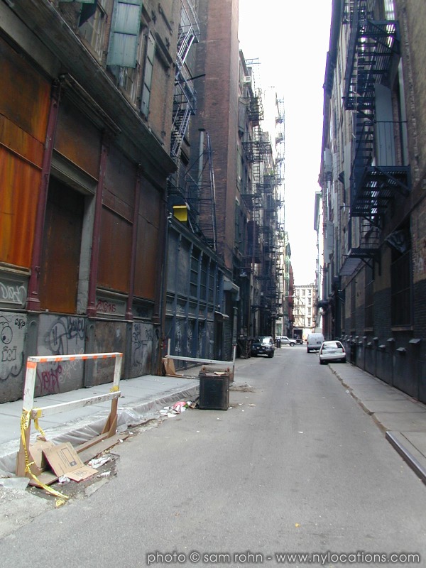 Manhattan Alleys