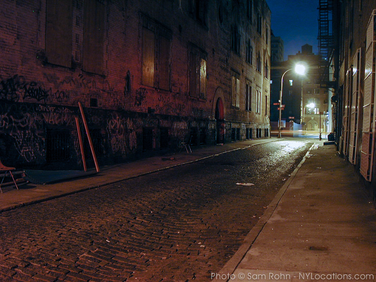 Manhattan Alleys