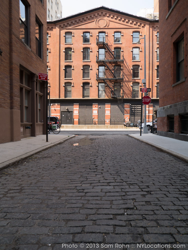 Manhattan Alleys